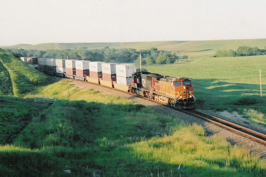 BNSF 5482 west